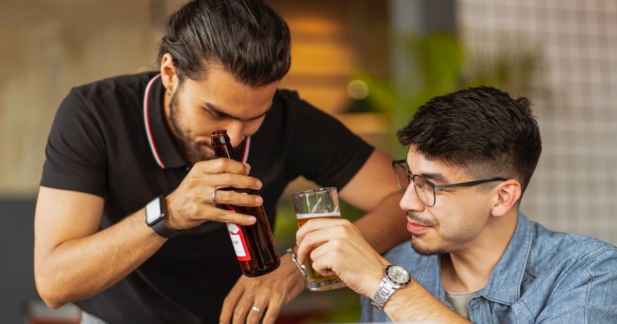 5 Alcohol Myths We Should Stop Believing Before It’s Too Late - Hogr Blog