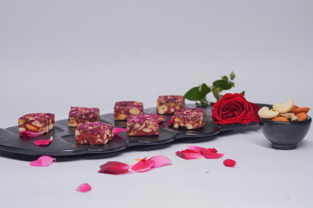 Khavda Gulab Pak - Hogr Blog